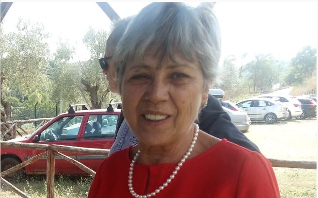 Maria Luisa Nava denuncia la sporcizia su Via Colle Ripoli - Tiburno Tv