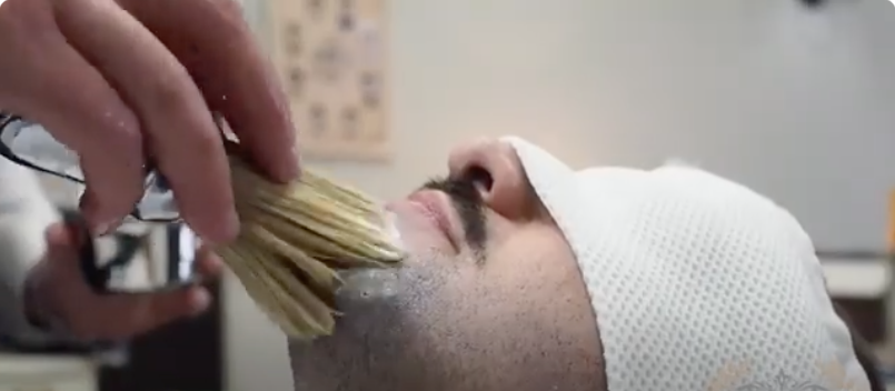 TIVOLI - "La barba fatta male", lite a bastonate e coltellate tra ...