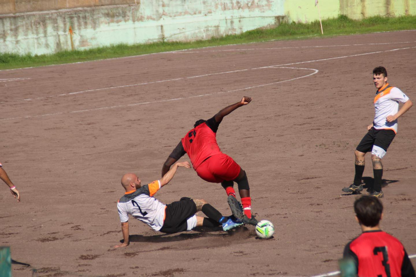 MARCELLINA - Nuovo campo in erba sintetica: sullo stadio c'è il vincolo ...