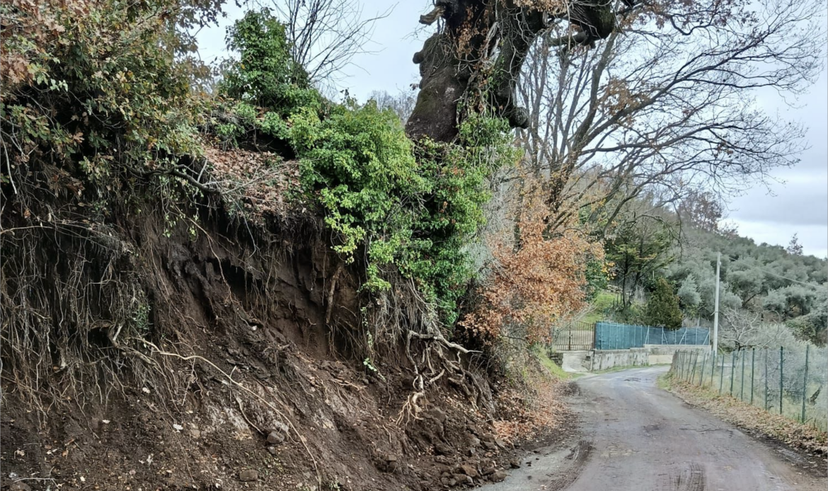 SAN GREGORIO DA SASSOLA – Allerta meteo, rimosso lo smottamento in via ...